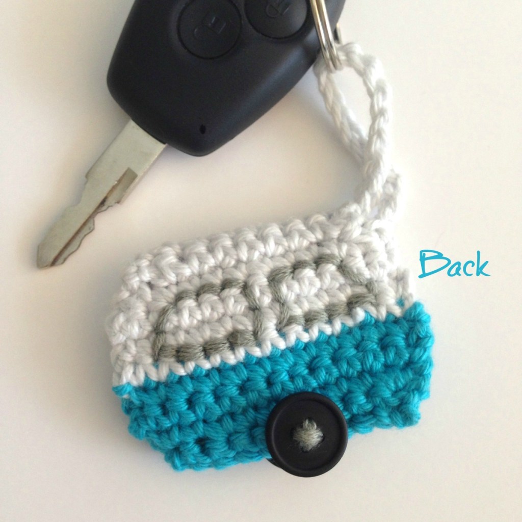 Crochet a caravan keychain | crochetime